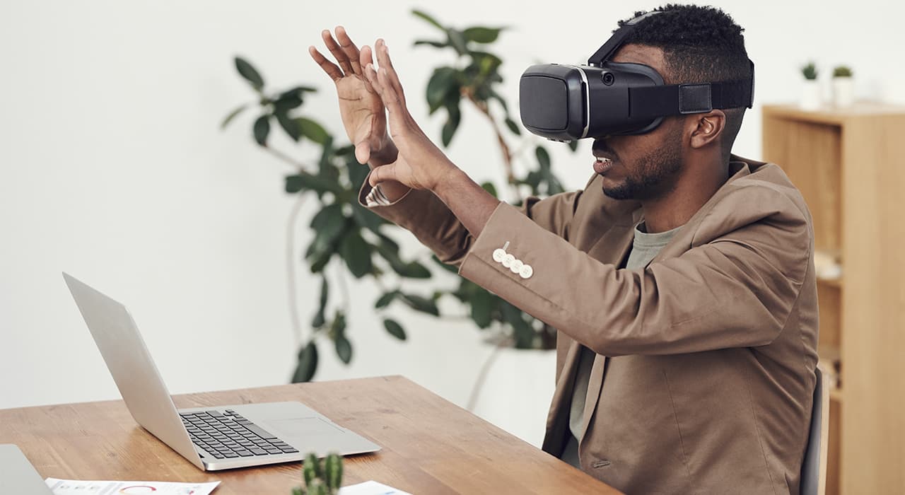 How virtual reality works - In-Stitute 5D
